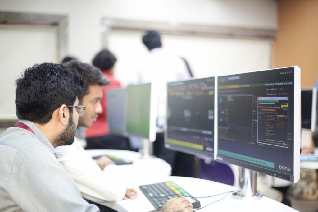 Bloomberg Lab - Financial Research Analyst Course in India